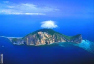 12 Naturally-Shaped Islands That Will Blow Your Mind – Elite Readers