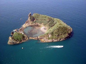 12 Naturally-Shaped Islands That Will Blow Your Mind – Elite Readers