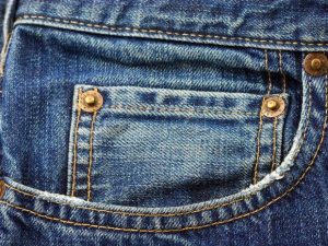 This is What That Tiny Pocket On Your Jeans is Really Made For – Elite ...