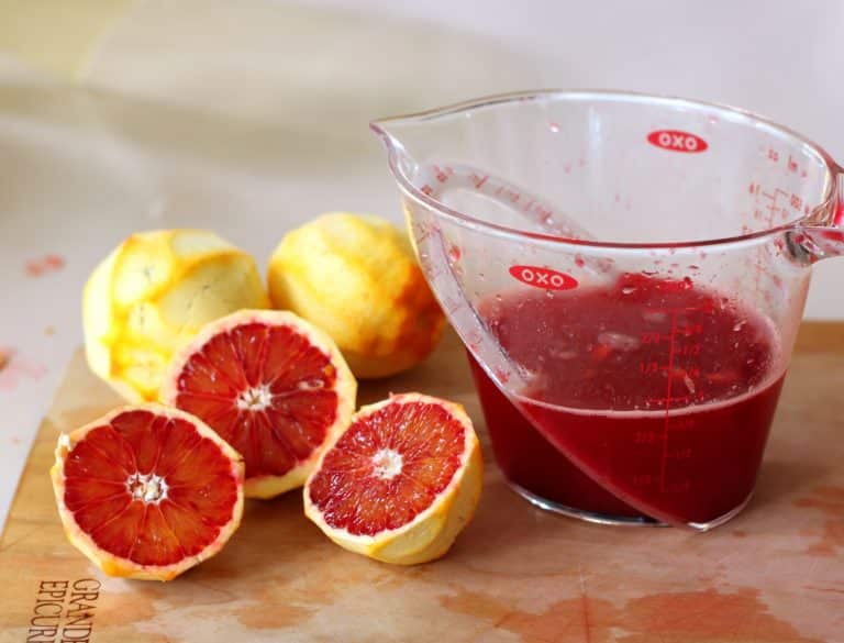 Ladies, Here’s What Your Menstrual Period Color Says About Your Health ...