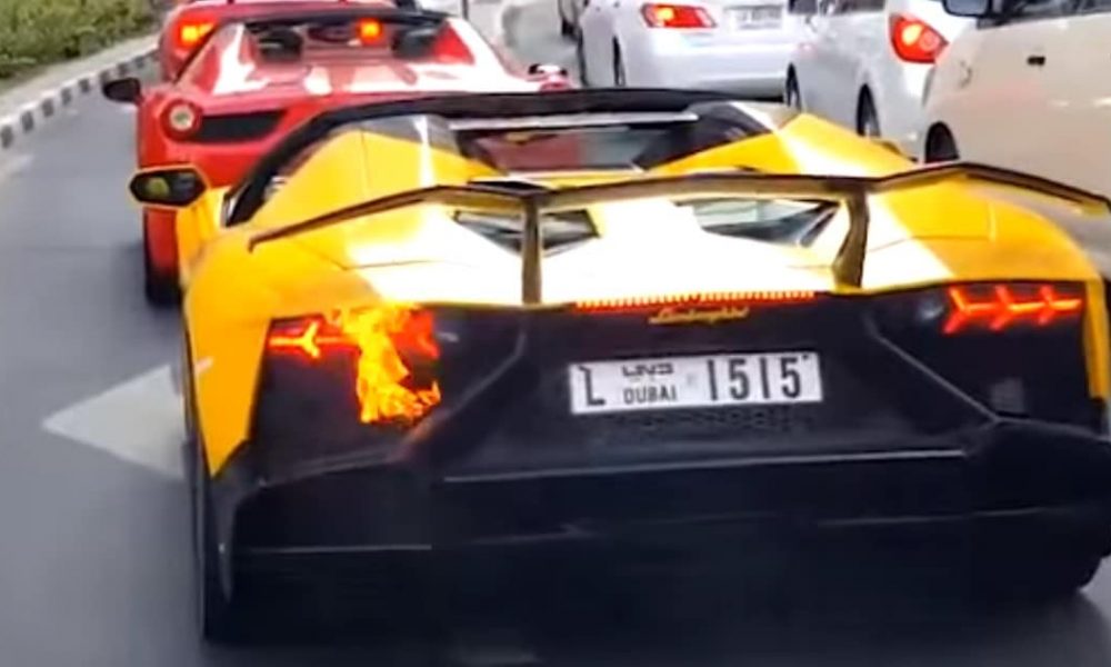 Lamborghini catches fire – Elite Readers