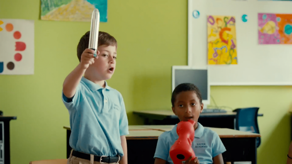 Hilarious Moment Kid Brings ‘Mom’s Rocketship’ for Show and Tell ...