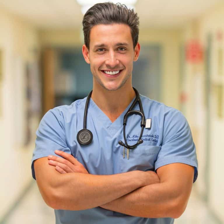 13 Doctors That Are So Hot, You Won’t Mind Being A Patient – Elite Readers