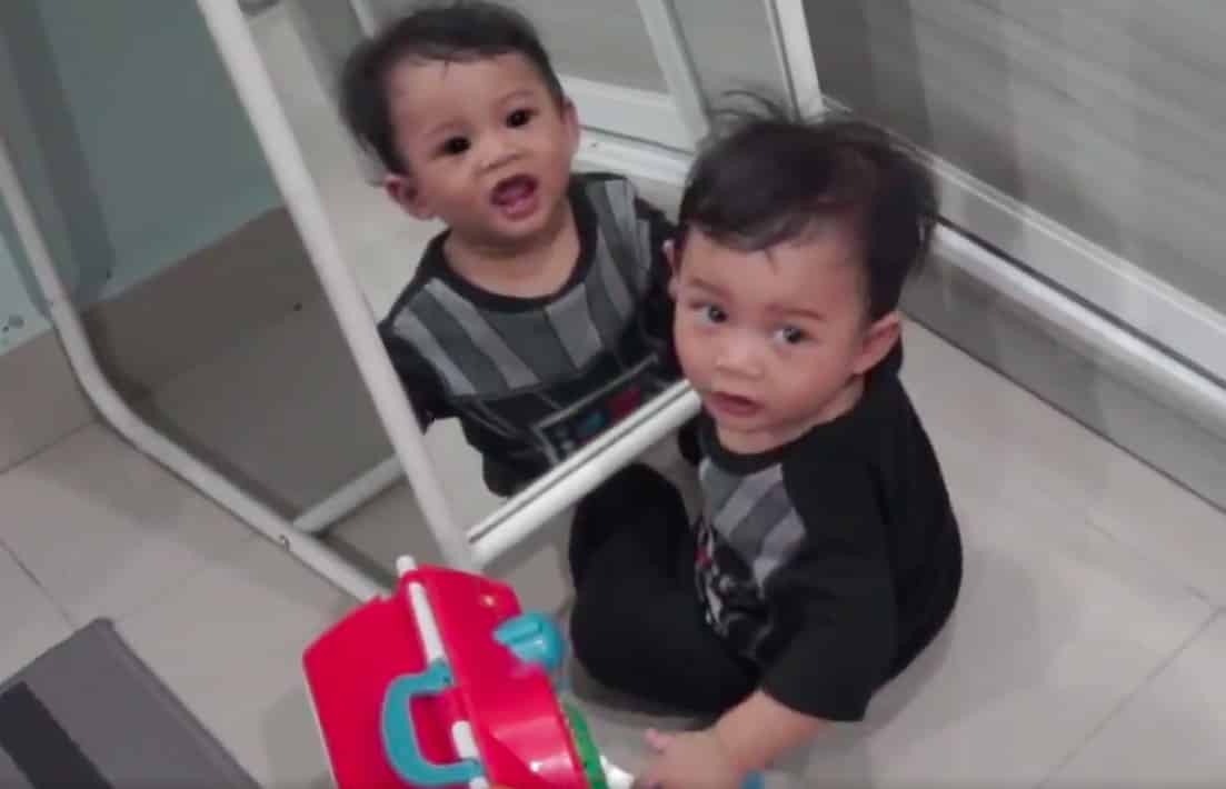 Father Shares Scary Video Of Son’s Reflection In Mirror – Elite Readers