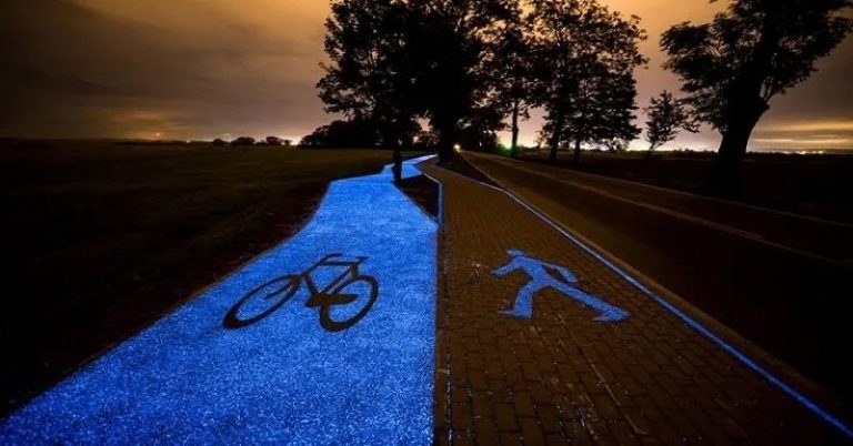 Poland Has An Eco-Friendly, Solar-Powered Bicycle Lane That Glows In ...